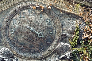 Abiding memories and long-term effects: words that mean 'lasting a long ...